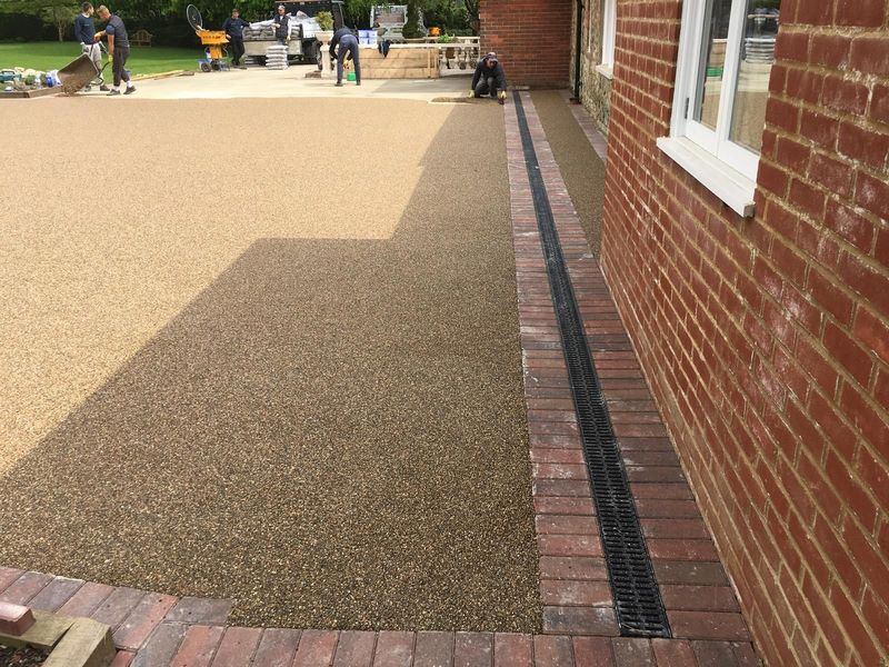 Resin Projects Gallery - Pave Stone Drives